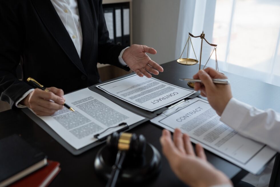 Contratos mercantiles: tipos y características principales